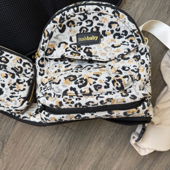Tushbaby | Accessories | Leopard Print Carrier | Poshmark